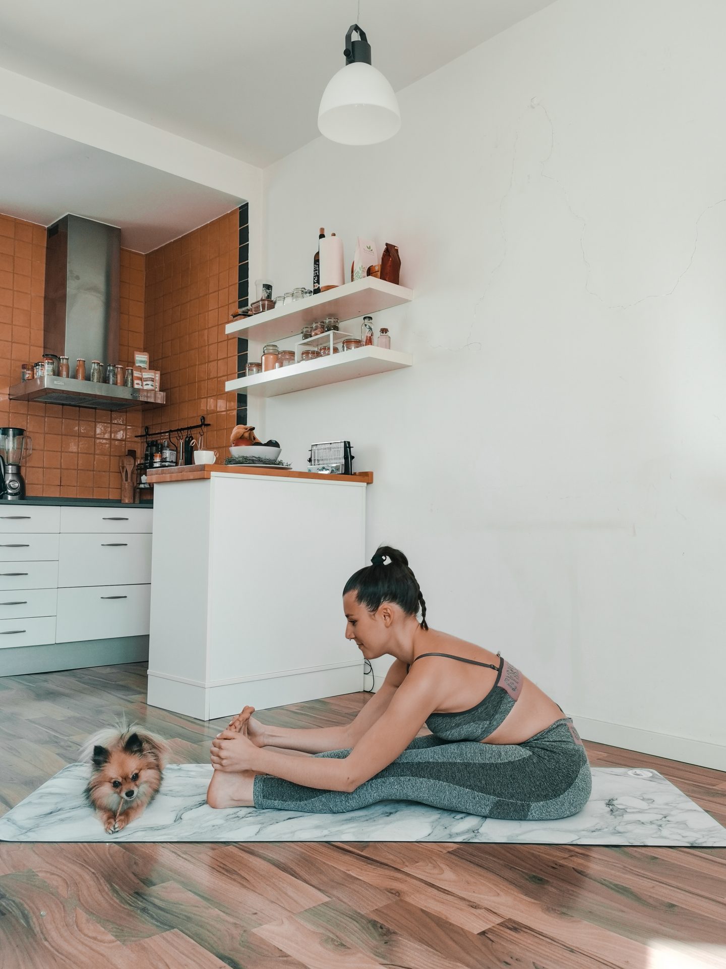 Guide complet de la souplesse : 24 postures de yoga pour devenir souple ...