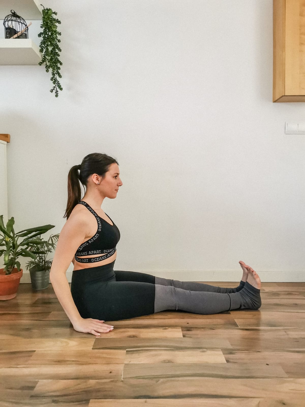 10 Postures de yoga assises pour débutants | Simples et Efficaces